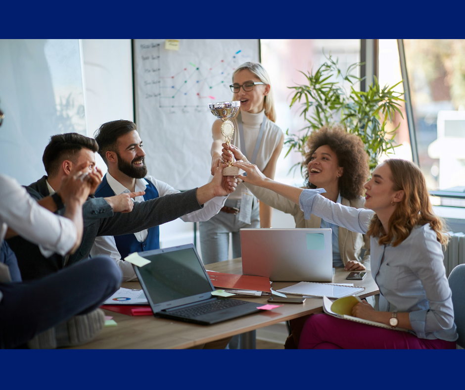 CHƯƠNG TRÌNH KHEN THƯỞNG VÀ CÔNG NHẬN NHÂN VIÊN | BCC - Đào tạo & Tư ...